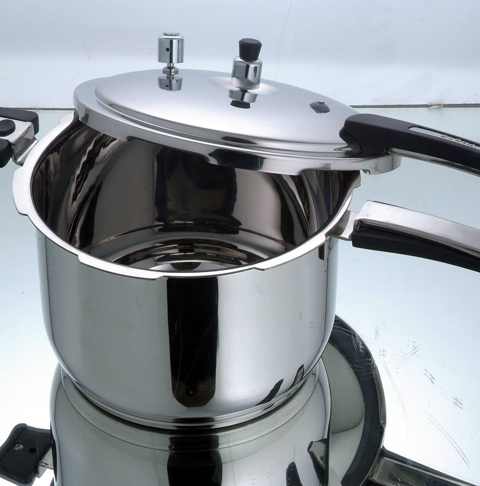 Alpha Pure Stainless Steel Pressure Cooker 7 liters Capacity